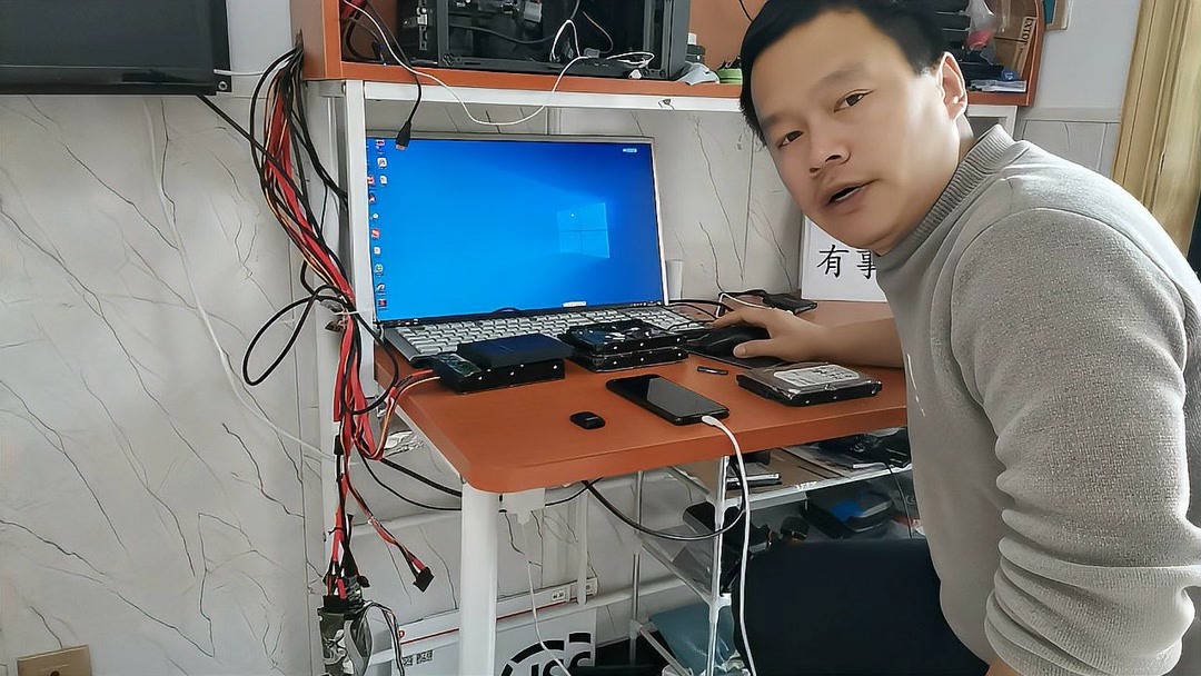 硬盘插入电脑反应慢,死机,咔机是什么问题?自己尝试后果很严重