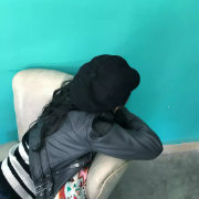 爱电竞的小迷妹 