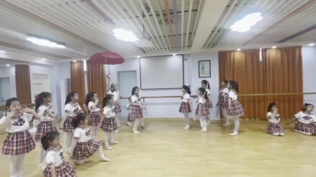 《一把小雨伞》舞蹈表演