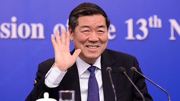 #全国两会#何立峰:落实减税降费,解决民营企业融资难融资贵问题