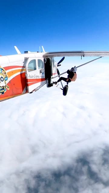 不系安全带的高空作业