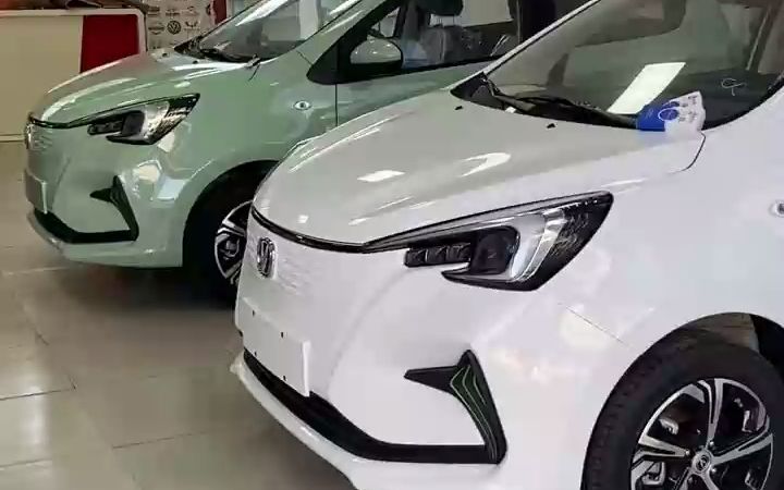 ...奔奔estar 新能源 每天推荐好车 长安奔奔卖一台少一台十万以内太...