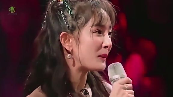 华晨宇撒娇杨幂,观众都不淡定了,杨幂:导演,节目太难录了