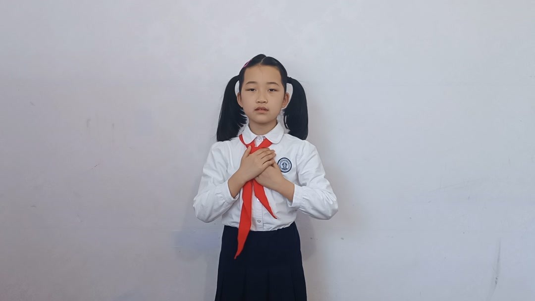 于柯馨 《孤勇者手势》
