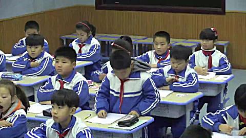 北师大版三年级数学上册好玩搭配中的学问-王老师(配课件教案)