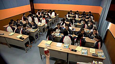 6.北师大版初中数学七年级上册《1生活中的立体图形》陕西省县级优课