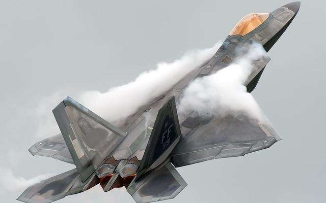 模拟空战-空军的胜利,F22和航空母舰的对决