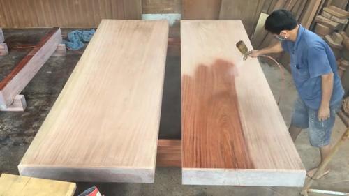 上好的两块木料,打磨加工一下,成品能卖几千块