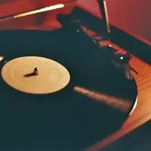 八点经典音乐留声机 