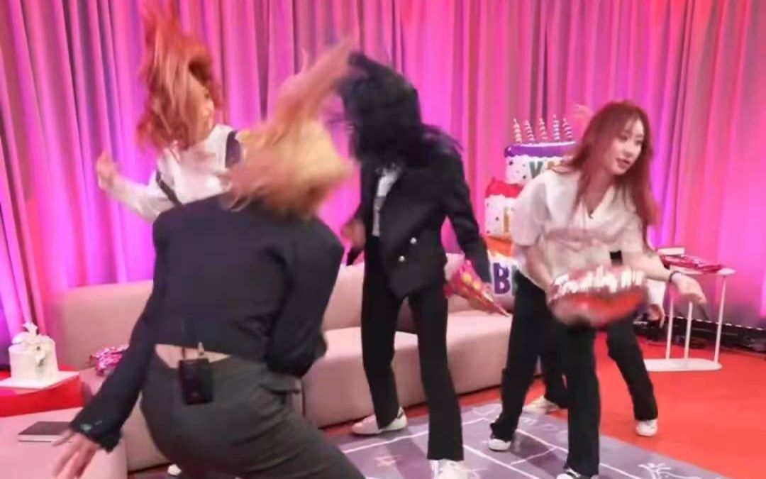 【ITZY】唱到英文就切歌,19首歌挑战全网最短时长