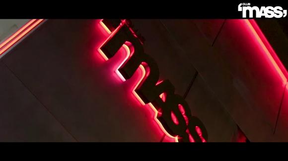 每天每个角落定时全面消毒到店请佩戴口罩/出示随申码/行程卡