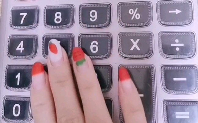 计算器版《钢铁洪流进行曲》