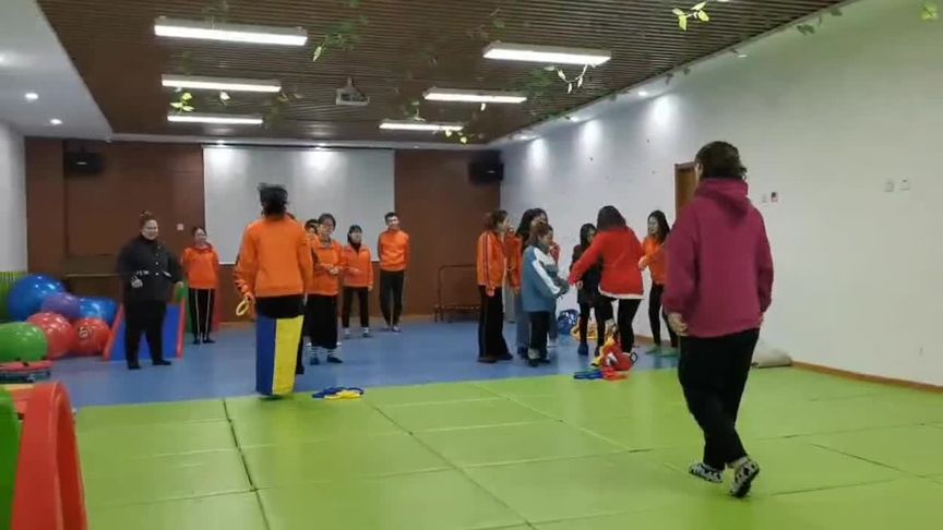 #晨会 晨会精彩时刻开启ߔ�美好一天#感统训练 #体能训练