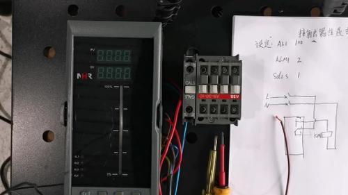 温控仪控制交流接触器的使用和参数设置,如何进行接线