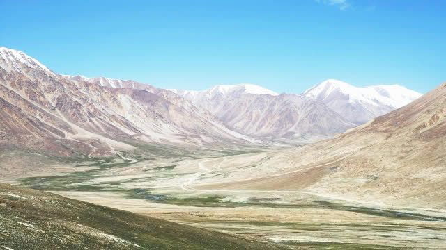 阿富汗和我们国家接壤的地方,到底是在哪儿呢?