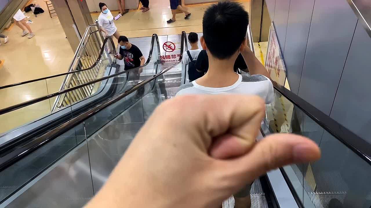 我们都被苹果骗了!苹果手机只需要更换一个卡托就能双卡双待了