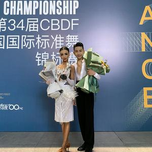 憨憨的敢敢 