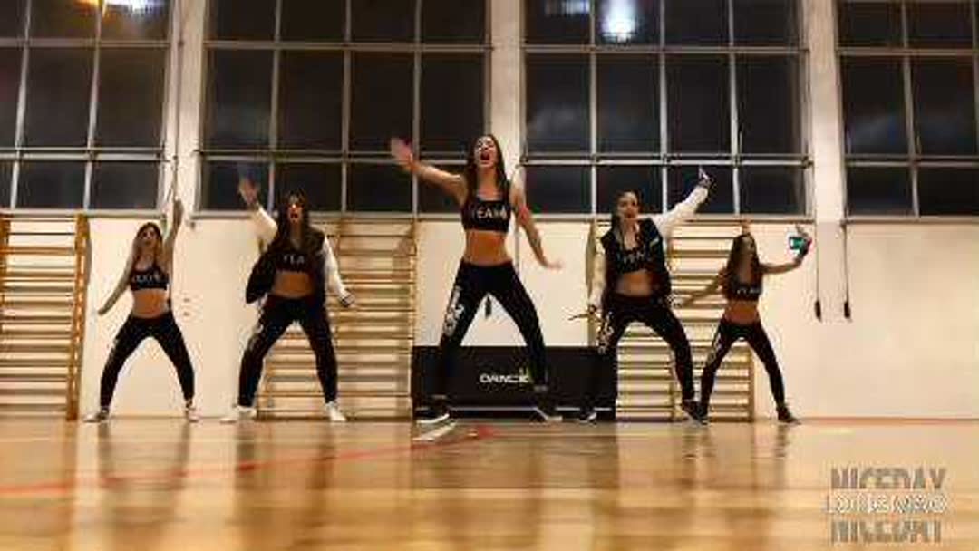 啦啦队舞蹈~有氧健身操