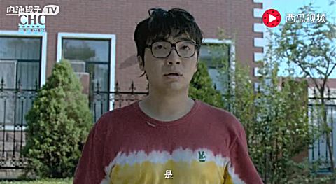 没坐过保时捷的人, 连车门都不会开