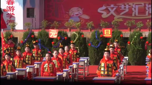 #演出现场 五(3)班手势舞精忠报国