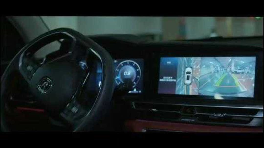 长安CS75 PLUS自动泊车、遥控泊车先进的智能科技,为小安打call