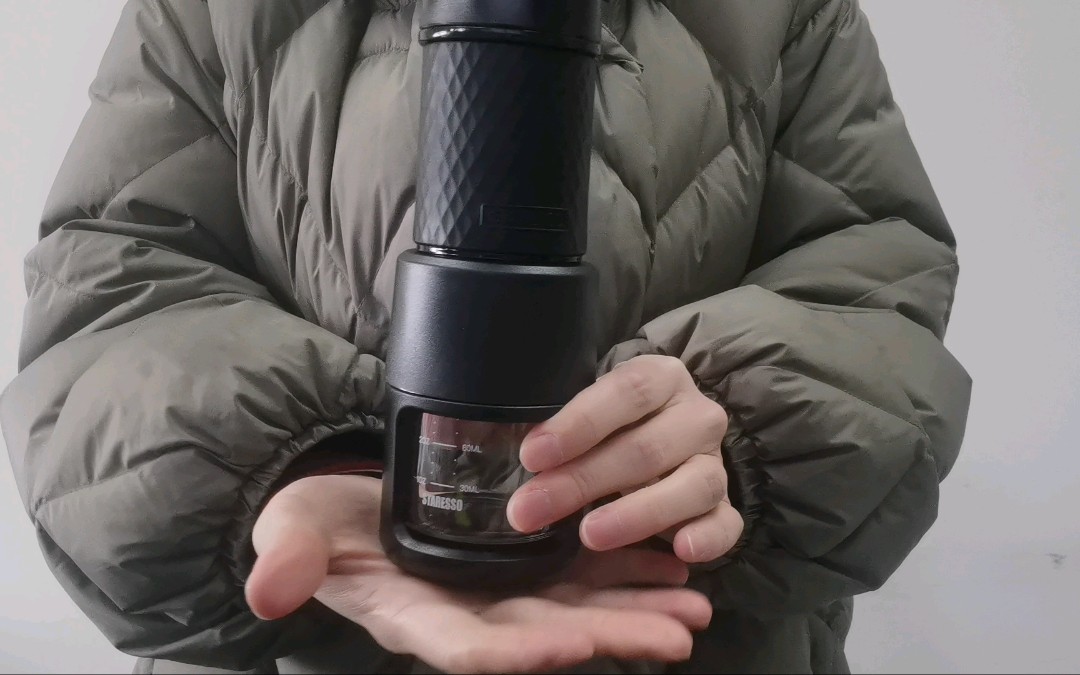 星粒二代手压便携式咖啡机开箱视频
