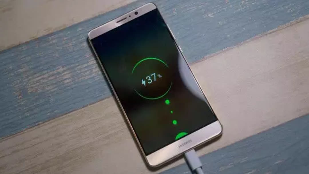 手机充不上电,别着急!维修师傅教你一招,手机立马恢复正常!