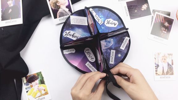 明星贺卡制作系列:教你做个蔡徐坤的照片旋转台卡