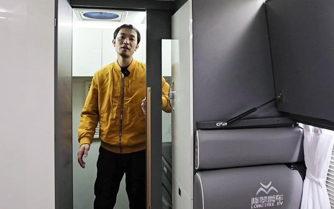 这台房车竟有独立厨房?在车上炒菜也不怕油烟