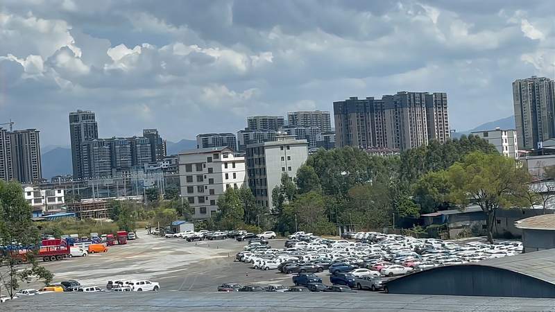 实拍火车离开桂林全过程,网友评论:城市建设不比柳州差