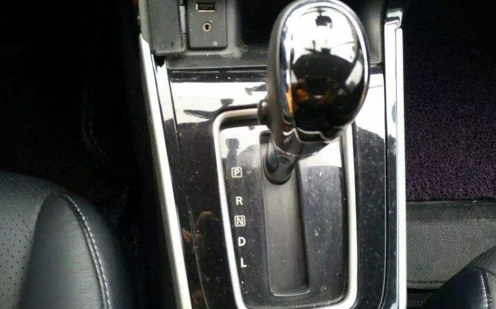 自动挡的车子,D挡、L挡可以来回切换吗?新手不懂别乱换