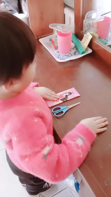 快来拆精灵梦叶罗丽仙子的卡片儿ߘ�ߘ�ߘ�ߘ