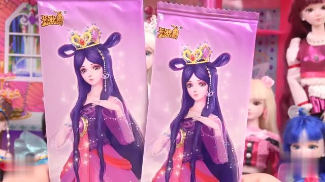 精灵梦叶罗丽玩具卡片试玩,辛灵仙子和曼多拉你更喜欢谁?