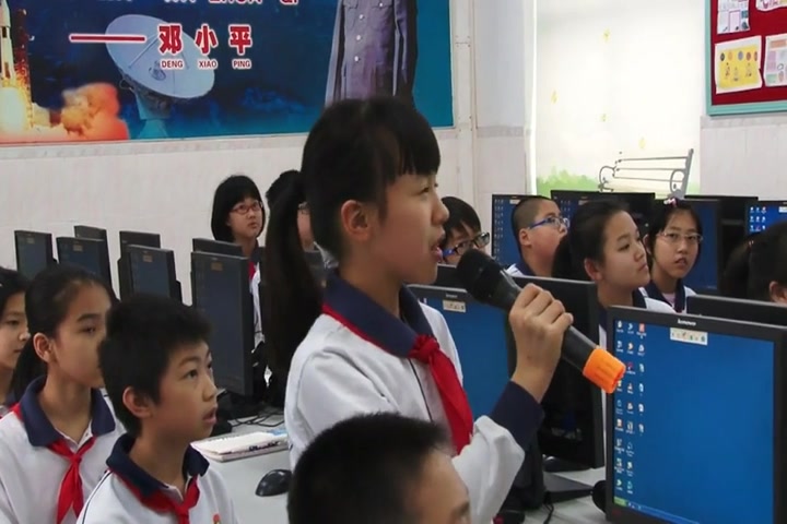 ...版小学数学六年级下册《圆柱的体积》-黎老师优质课公开课教学视频