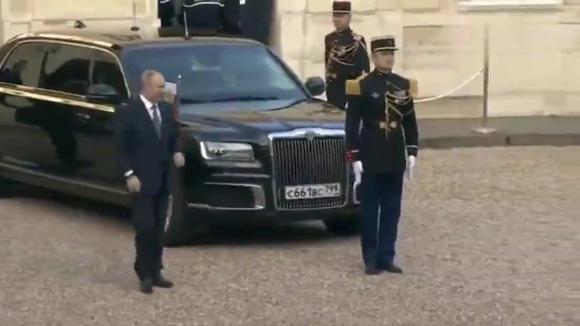 法国总统马克龙和俄罗斯总统普京