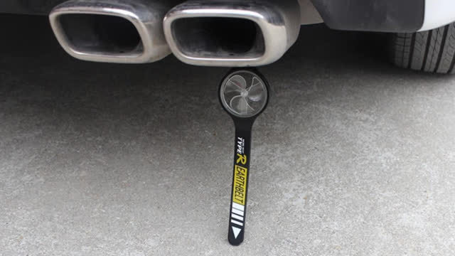 汽车排气管绑根绳子有啥用?听老司机解释后,我也绑了一条!