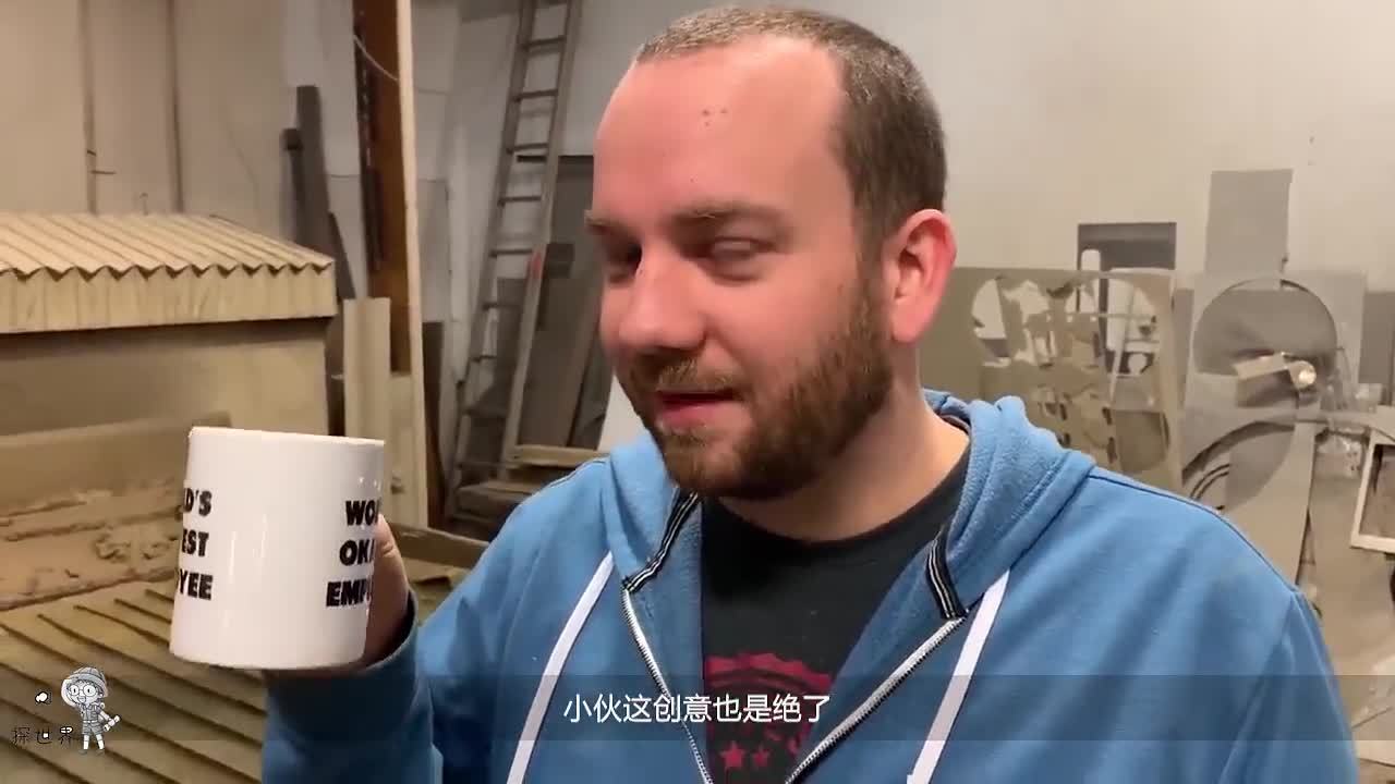 小伙用高压水刀泡咖啡,喝上一口表情说明一切