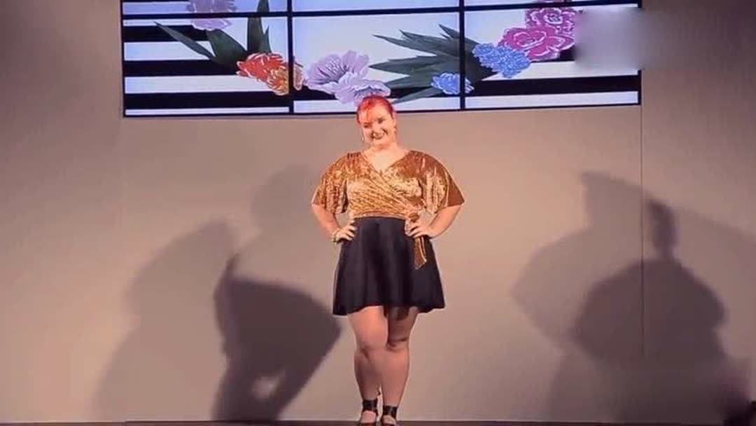 大码模特时装秀,胖女人的走秀也可以美轮美奂!