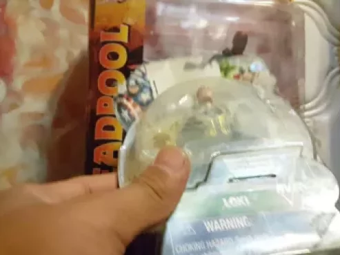 实体店新入模型拆箱视频