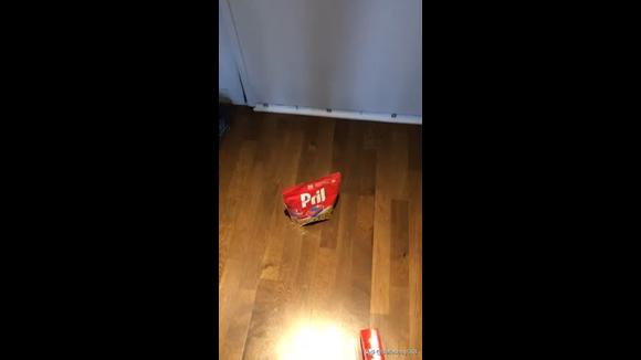 教大家如何使用洗碗机。