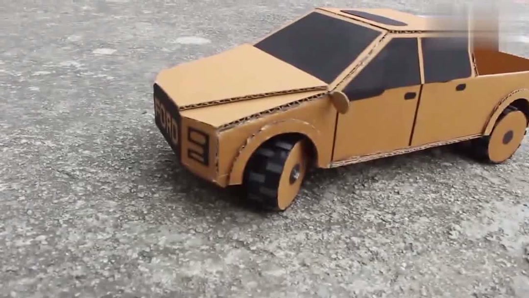 DIY课堂-硬纸板制作玩具卡车