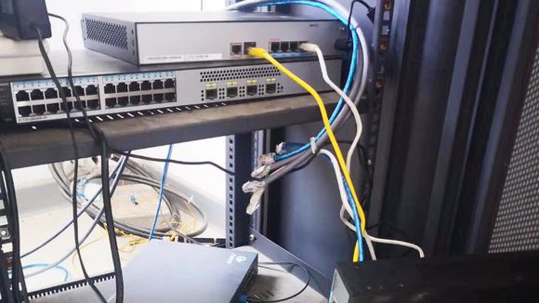 弱电工程小单不按合同规定付款,还要进场施工吗?如果一直拖款呢