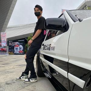龙仔玩车 