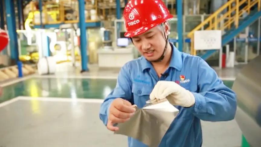 中国自主研发超薄不锈钢,厚度仅有0.02毫米,网友:确定不是锡纸