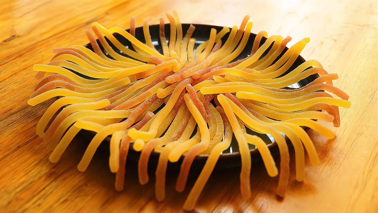 自制虫虫橡皮糖,过程有趣,味道丰富,馋哭隔壁小孩