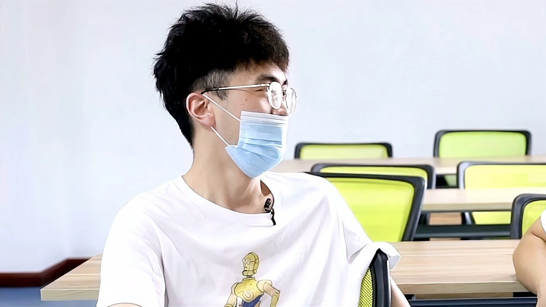 1.「工程师日常」不愧是我们电气工程师的儿子,被秀一脸