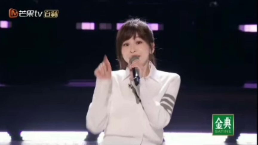 王心凌不愧是甜心教主,一首爱你配上专属舞蹈动作满满的青春回忆