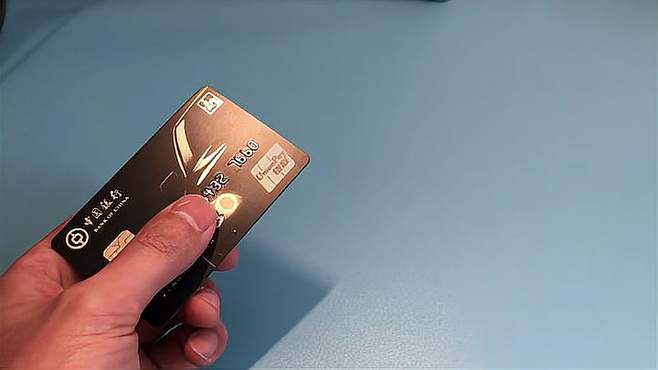 pos机刷卡怎么刷?