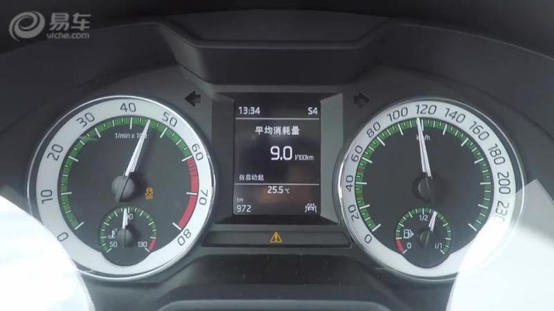 2018款斯柯达明锐 加速测试仪表盘视角