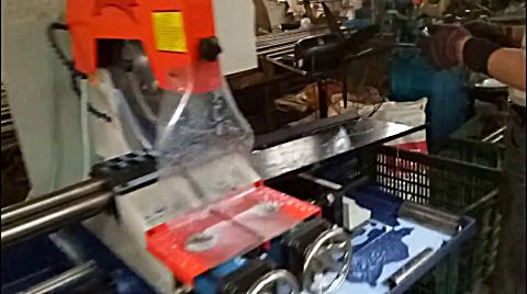 钢管全自动钢管下料机视频。无毛刺切割机金属管材下料机视频